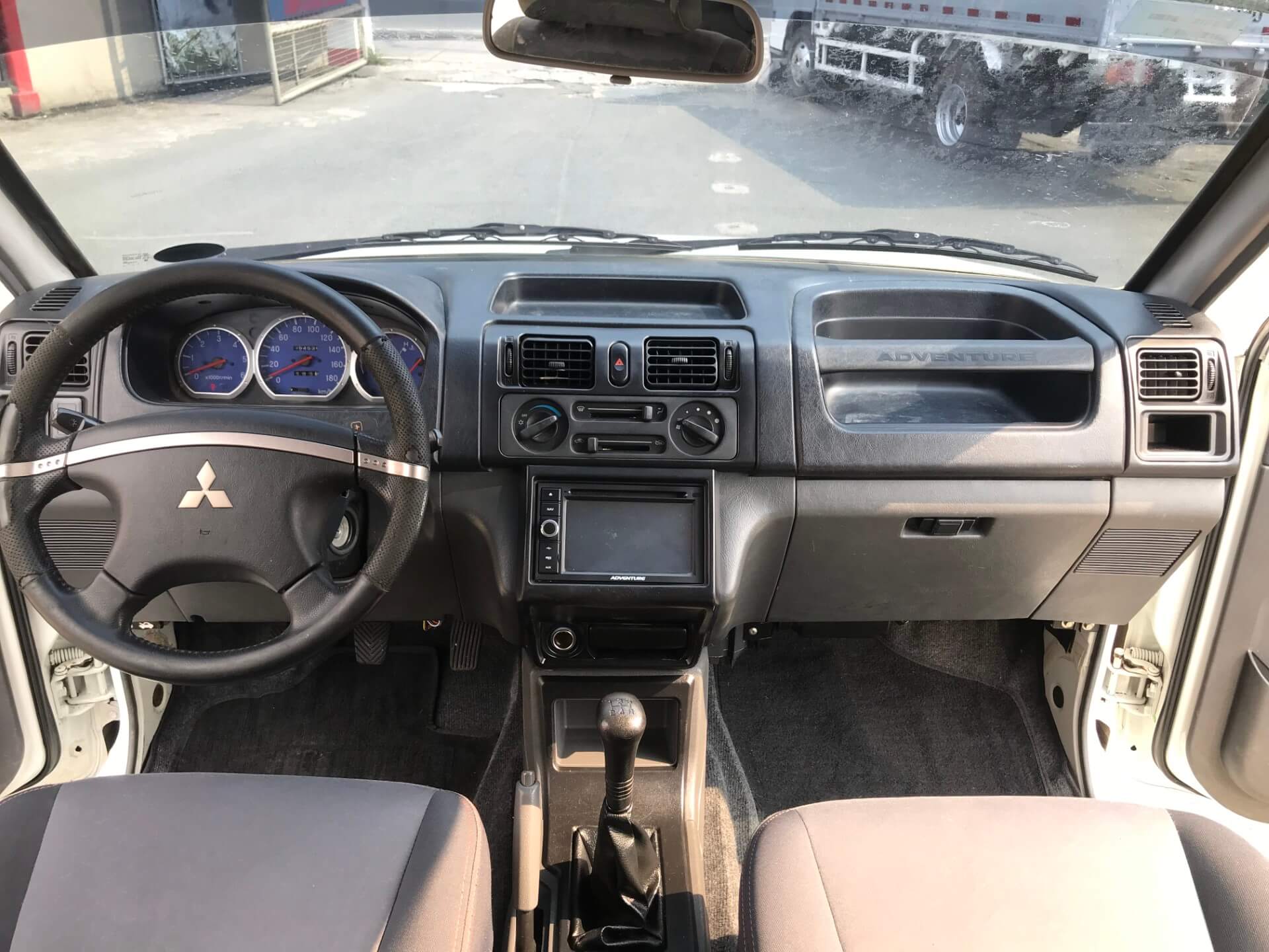 Mitsubishi Adventure GLX MT - Reyes Rides Automart